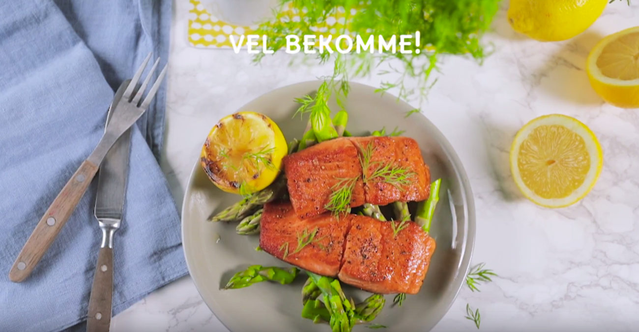 Slik steker du saftig og sprøstekt fisk | Steketips fra Melange